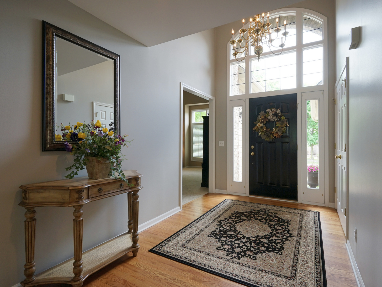 Foyer – BAKE Real Estate